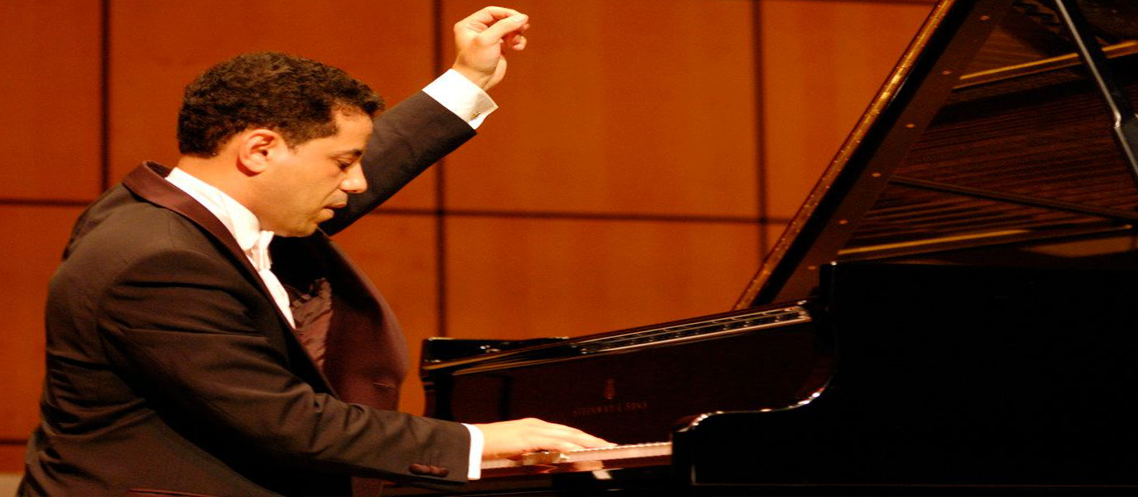 About Us – Pascal Salomon